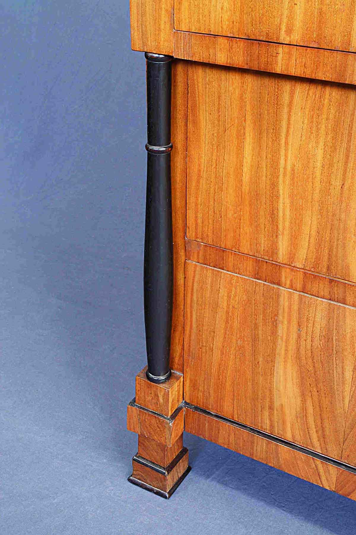 Süddeutsche Biedermeier-Kommode - Johannes Kössler